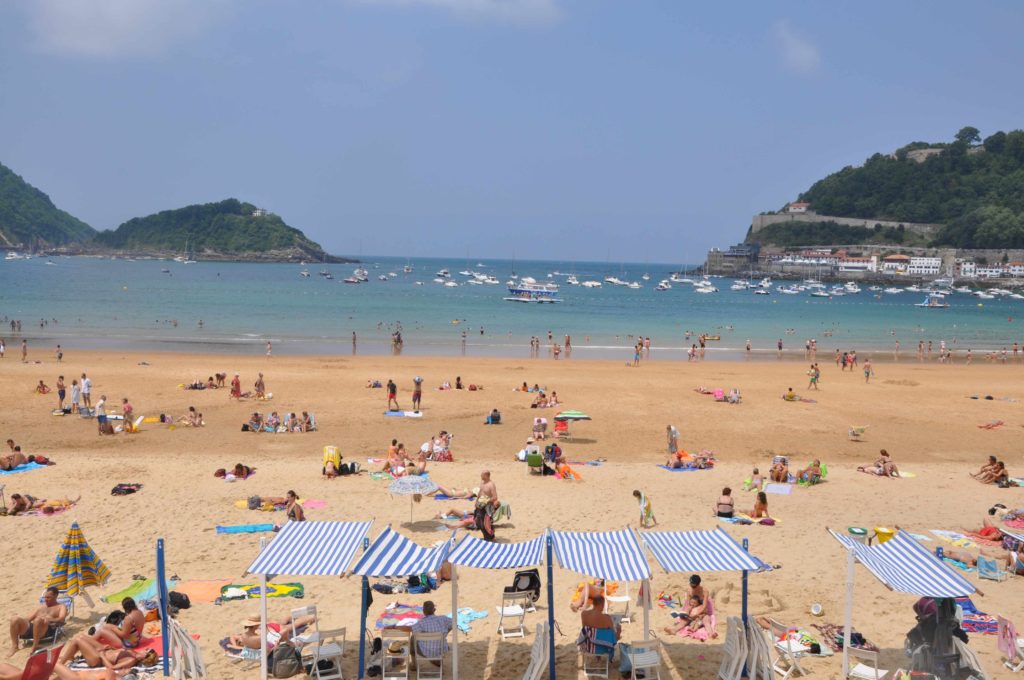 Si « suivre la foule » te mène en Espagne, fonce ! - Club Villamar